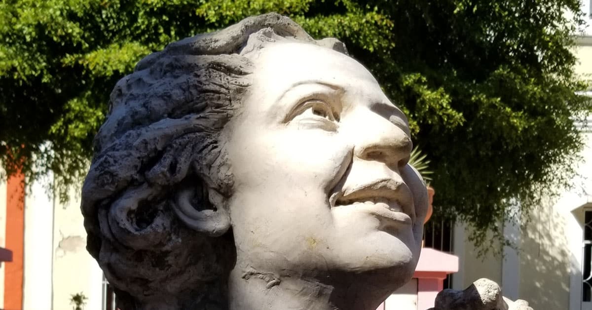 Julia de Burgos Puerto Rican Poet "Río Grande de Loíza"